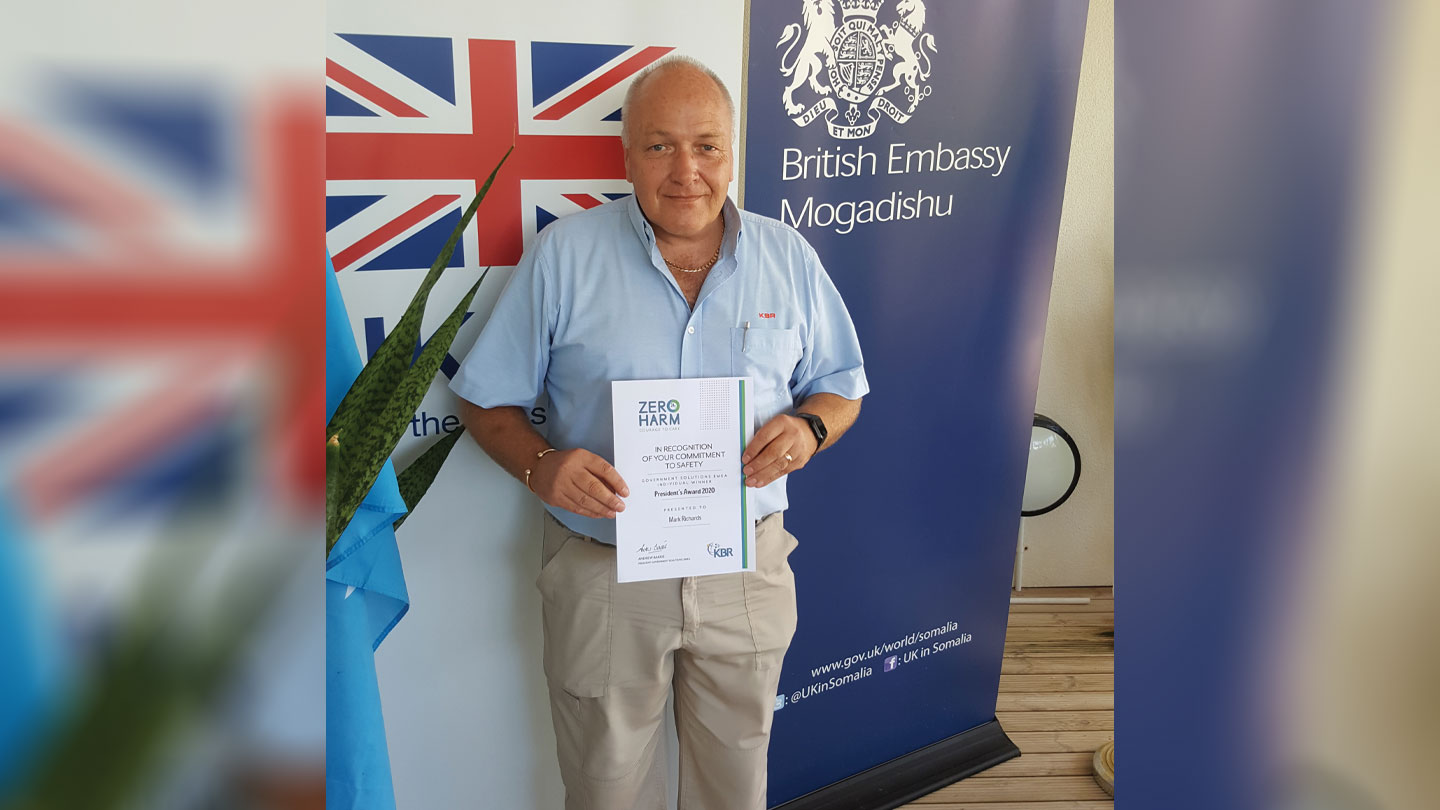 KBR’s Stuart Bradie Recognizes Employees for HSSE Excellence | KBR